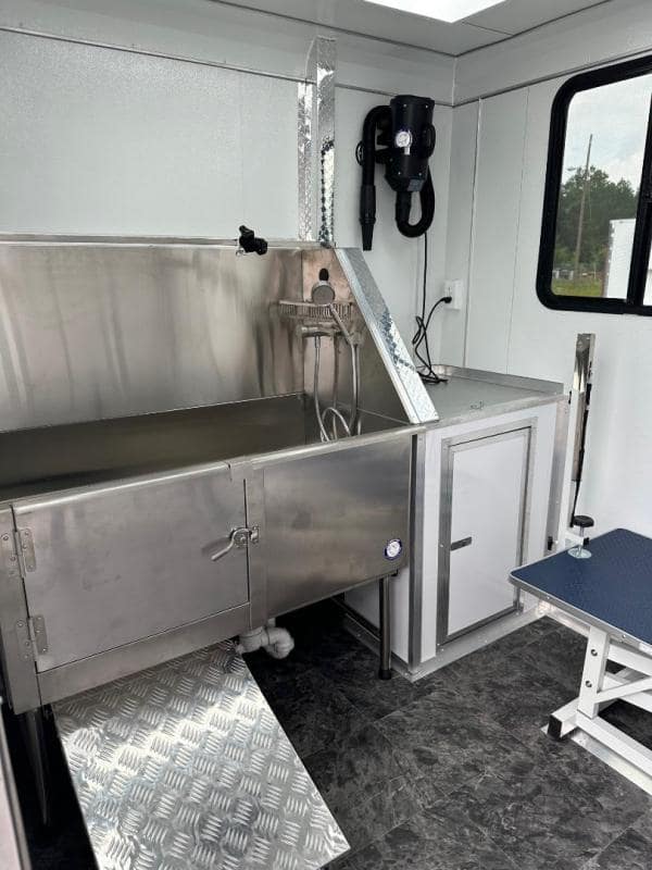 Home - Mobile Pet Grooming Trailers in Waycross, GA